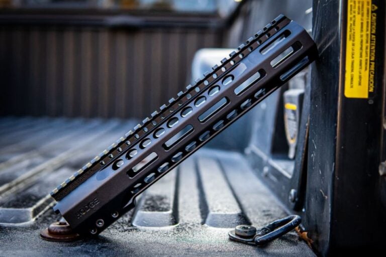 Spine Lock Rail System - Hodge Defense Systems Inc.
